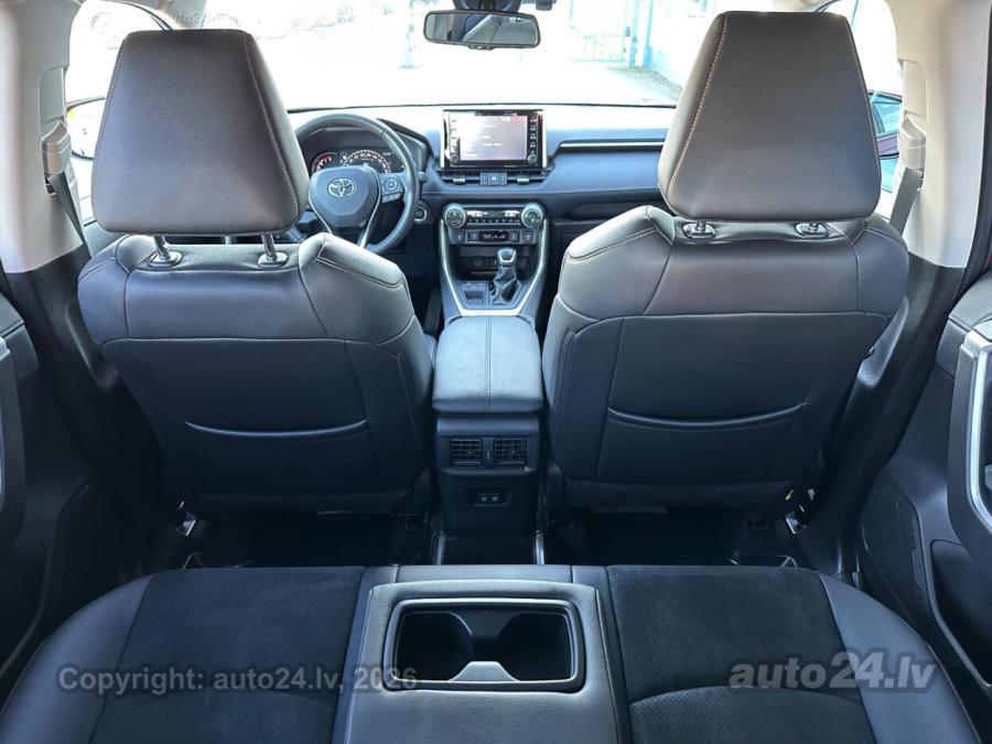 Toyota RAV4 2021 Tallina, ar dzinēja tilpumu 2.00 L un nobraukumu 46 tūkst. km par 25990 €, foto 15 vietnē AUTOMOTO.COM.LV