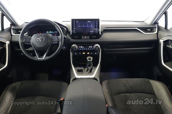 Toyota RAV4 2021 in Tallinn, with an engine capacity of 1.99 L and mileage of 81 thousand km for 24500 €, photo 8 on AUTOMOTO.COM.LV