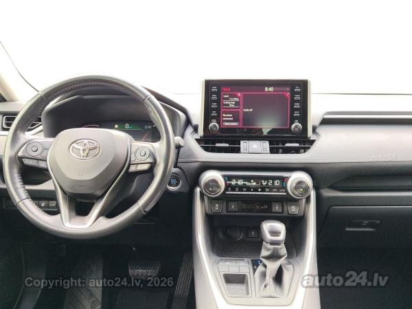 Toyota RAV4 2021 Tallina, ar dzinēja tilpumu 1.99 L un nobraukumu 132 tūkst. km par 23995 €, foto 8 vietnē AUTOMOTO.COM.LV