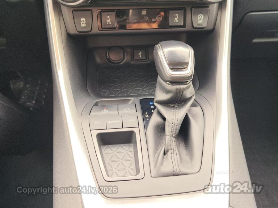 Toyota RAV4 2021 Tallina, ar dzinēja tilpumu 1.99 L un nobraukumu 132 tūkst. km par 23995 €, foto 21 vietnē AUTOMOTO.COM.LV