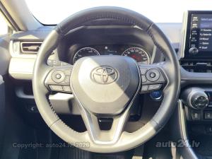 Toyota RAV4 2021 in Tallinn, with an engine capacity of 2.49 L and mileage of 68 thousand km for 26995 €, photo 13 on AUTOMOTO.COM.LV
