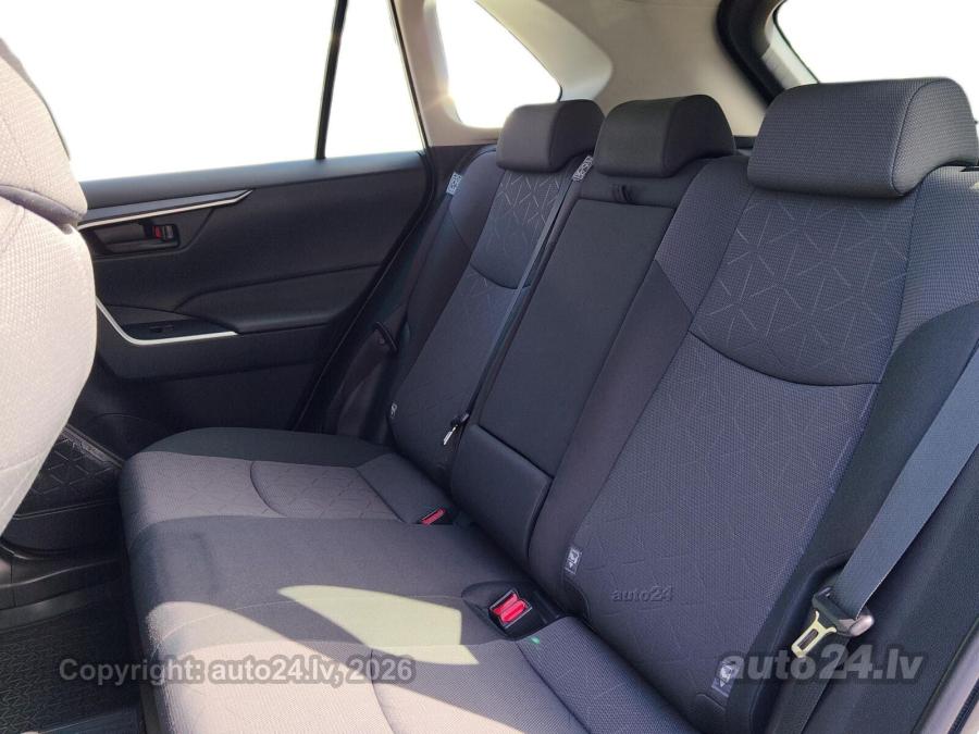 Toyota RAV4 2021 in Tallinn, with an engine capacity of 2.49 L and mileage of 60 thousand km for 27495 €, photo 20 on AUTOMOTO.COM.LV