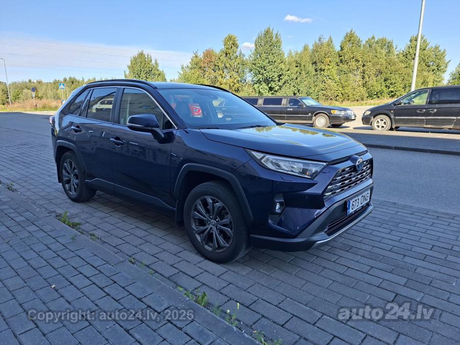 Тойота РАВ 4 2022 в Таллин, объемом двигателя 2.50 л и пробегом 116 тыс. км за 30800 €, фото 3 на AUTOMOTO.COM.LV