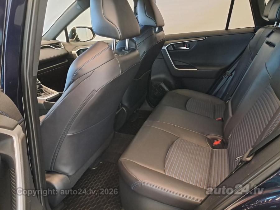 Toyota RAV4 2023 Narva, ar dzinēja tilpumu 2.49 L un nobraukumu 41 tūkst. km par 35900 €, foto 13 vietnē AUTOMOTO.COM.LV