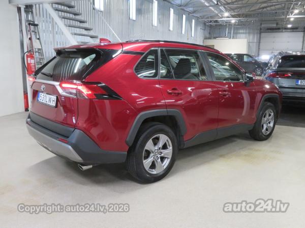Toyota RAV4 2023 in Tallinn, with an engine capacity of 2.00 L and mileage of 47 thousand km for 28900 €, photo 2 on AUTOMOTO.COM.LV