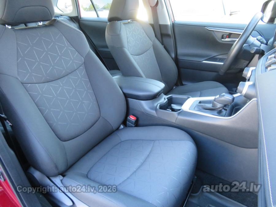 Toyota RAV4 2023 Tallina, ar dzinēja tilpumu 2.00 L un nobraukumu 47 tūkst. km par 28900 €, foto 5 vietnē AUTOMOTO.COM.LV