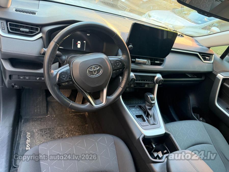 Тойота РАВ 4 2023 в Таллин, объемом двигателя 2.50 л и пробегом 44 тыс. км за 31500 €, фото 8 на AUTOMOTO.COM.LV