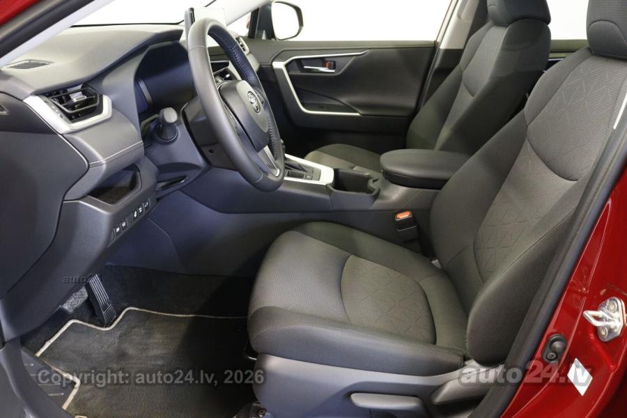 Toyota RAV4 2025 in Tallinn, with an engine capacity of 2.49 L and mileage of 10 thousand km for 38900 €, photo 12 on AUTOMOTO.COM.LV