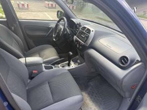 Violets Toyota RAV4 2002 Viļņa, ar dzinēja tilpumu 2.00 L un nobraukumu 200 tūkst. km par 2300 €, foto 10 vietnē AUTOMOTO.COM.LV