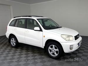 Balts Toyota RAV4 2002 Tallina, ar dzinēja tilpumu 2.00 L un nobraukumu 287 tūkst. km par 1699 €, foto  vietnē AUTOMOTO.COM.LV