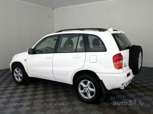 White Toyota RAV4 2002 in Tallinn, with an engine capacity of 2.00 L and mileage of 287 thousand km for 1699 €, photo 5 on AUTOMOTO.COM.LV