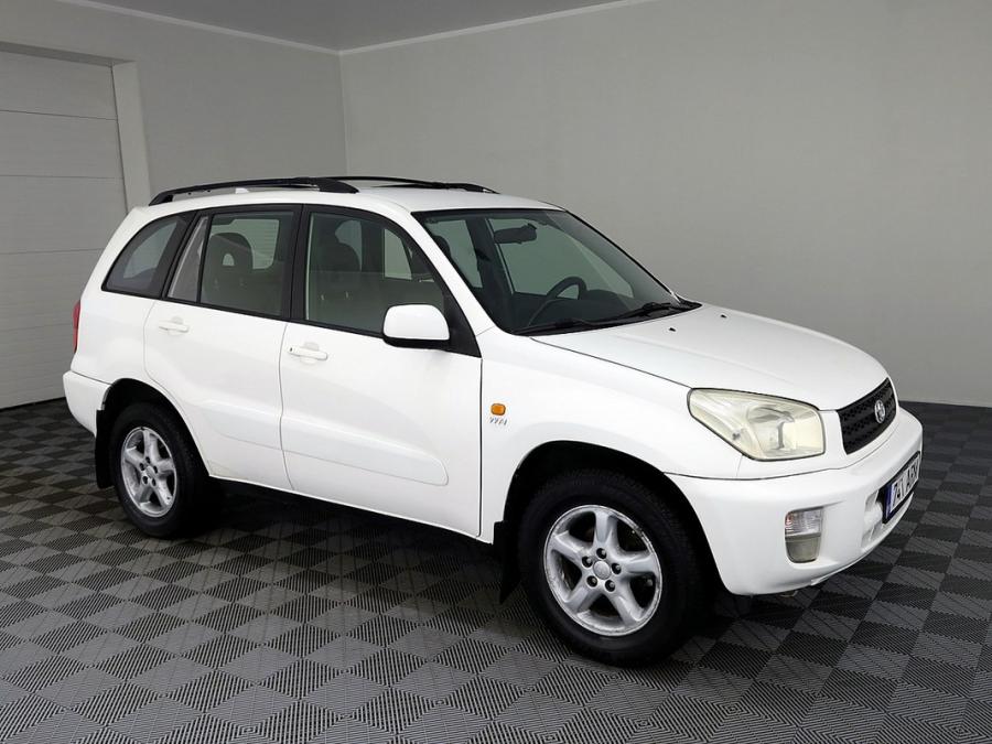 White Toyota RAV4 2002 in Tallinn, with an engine capacity of 2.00 L and mileage of 287 thousand km for 1399 €, photo 9 on AUTOMOTO.COM.LV