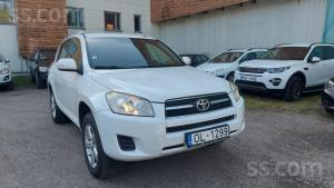 Balts Toyota RAV4 2009 Daugavpils, ar dzinēja tilpumu 2.20 L un nobraukumu 0 tūkst. km par 5350 €, foto 6 vietnē AUTOMOTO.COM.LV
