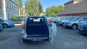 Balts Toyota RAV4 2009 Daugavpils, ar dzinēja tilpumu 2.20 L un nobraukumu 0 tūkst. km par 5350 €, foto 23 vietnē AUTOMOTO.COM.LV