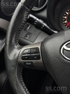 Balts Toyota RAV4 2010 Rīga, ar dzinēja tilpumu 2.20 L un nobraukumu 244 tūkst. km par 6880 €, foto 17 vietnē AUTOMOTO.COM.LV