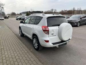 Balts Toyota RAV4 2010 Klaipėda, ar dzinēja tilpumu 2.23 L un nobraukumu 269 tūkst. km par 7900 €, foto 5 vietnē AUTOMOTO.COM.LV