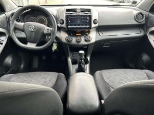 Balts Toyota RAV4 2010 Klaipėda, ar dzinēja tilpumu 2.23 L un nobraukumu 269 tūkst. km par 7900 €, foto 8 vietnē AUTOMOTO.COM.LV