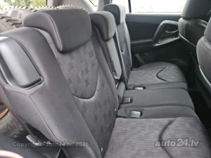Balts Toyota RAV4 2010 Tartu, ar dzinēja tilpumu 2.20 L un nobraukumu 260 tūkst. km par 6790 €, foto 12 vietnē AUTOMOTO.COM.LV