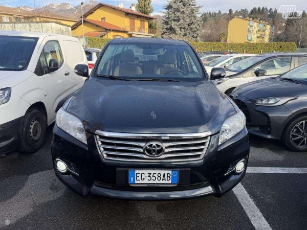 Balts Toyota RAV4 2010 Viļņa, ar dzinēja tilpumu 0.00 L un nobraukumu 122 tūkst. km par 8950 €, foto 2 vietnē AUTOMOTO.COM.LV