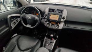 White Toyota RAV4 2011 in Marijampole, with an engine capacity of 2.23 L and mileage of 300 thousand km for 8190 €, photo 15 on AUTOMOTO.COM.LV