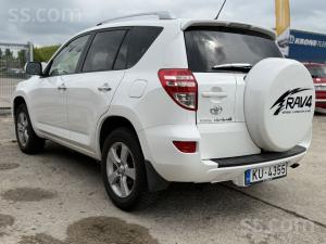 Balts Toyota RAV4 2011 Rīga, ar dzinēja tilpumu 2.20 L un nobraukumu 236 tūkst. km par 6990 €, foto 15 vietnē AUTOMOTO.COM.LV
