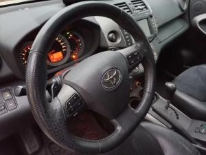 Balts Toyota RAV4 2011 Rīga, ar dzinēja tilpumu 2.20 L un nobraukumu 220 tūkst. km par 8400 €, foto 3 vietnē AUTOMOTO.COM.LV