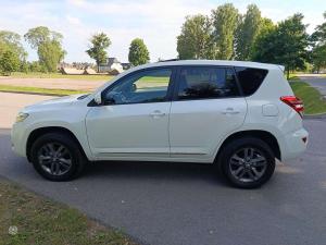 Balts Toyota RAV4 2011 Tauragė, ar dzinēja tilpumu 2.23 L un nobraukumu 230 tūkst. km par 7200 €, foto 9 vietnē AUTOMOTO.COM.LV