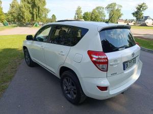 Balts Toyota RAV4 2011 Tauragė, ar dzinēja tilpumu 2.23 L un nobraukumu 230 tūkst. km par 7200 €, foto 12 vietnē AUTOMOTO.COM.LV