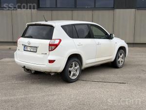 Balts Toyota RAV4 2011 Rīga, ar dzinēja tilpumu 2.20 L un nobraukumu 312 tūkst. km par 3250 €, foto 8 vietnē AUTOMOTO.COM.LV