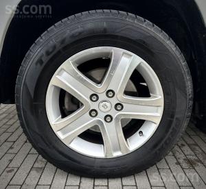 White Toyota RAV4 2011 in Rezekne, with an engine capacity of 2.20 L and mileage of 211 thousand km for 6990 €, photo 9 on AUTOMOTO.COM.LV
