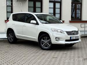 Balts Toyota RAV4 2012 Jelgava, ar dzinēja tilpumu 2.20 L un nobraukumu 190 tūkst. km par 3000 €, foto 6 vietnē AUTOMOTO.COM.LV