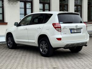 Balts Toyota RAV4 2012 Jelgava, ar dzinēja tilpumu 2.20 L un nobraukumu 190 tūkst. km par 3000 €, foto 8 vietnē AUTOMOTO.COM.LV