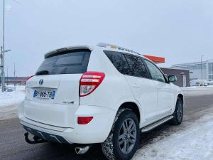 Balts Toyota RAV4 2012 Kauņa, ar dzinēja tilpumu 2.23 L un nobraukumu 185 tūkst. km par 7900 €, foto 6 vietnē AUTOMOTO.COM.LV