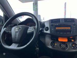 Balts Toyota RAV4 2012 Kauņa, ar dzinēja tilpumu 2.23 L un nobraukumu 185 tūkst. km par 7900 €, foto 17 vietnē AUTOMOTO.COM.LV