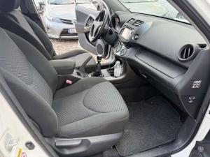 Balts Toyota RAV4 2012 Utena, ar dzinēja tilpumu 2.23 L un nobraukumu 278 tūkst. km par 6290 €, foto 8 vietnē AUTOMOTO.COM.LV
