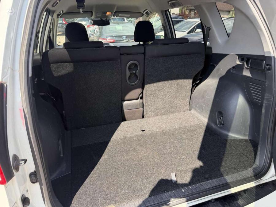 Balts Toyota RAV4 2012 Utena, ar dzinēja tilpumu 2.23 L un nobraukumu 278 tūkst. km par 6290 €, foto 17 vietnē AUTOMOTO.COM.LV