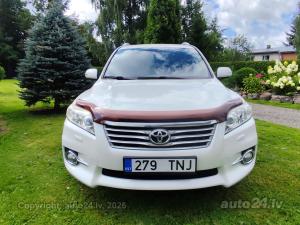 White Toyota RAV4 2012 in Tartu, with an engine capacity of 2.20 L and mileage of 280 thousand km for 8590 €, photo  on AUTOMOTO.COM.LV