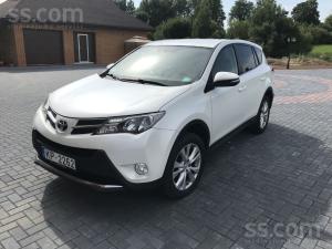 White Toyota RAV4 2013 in Daugavpils, with an engine capacity of 2.20 L and mileage of 270 thousand km for 4555 €, photo 1 on AUTOMOTO.COM.LV