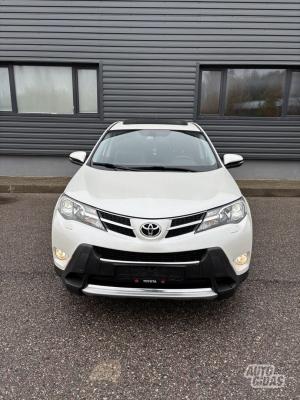 Balts Toyota RAV4 2013 Kauņa, ar dzinēja tilpumu 2.20 L un nobraukumu 240 tūkst. km par 12150 €, foto 5 vietnē AUTOMOTO.COM.LV