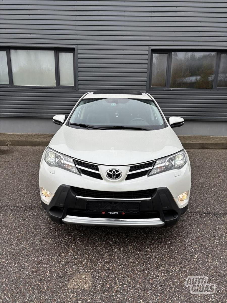 Balts Toyota RAV4 2013 Kauņa, ar dzinēja tilpumu 2.20 L un nobraukumu 240 tūkst. km par 12150 €, foto 5 vietnē AUTOMOTO.COM.LV