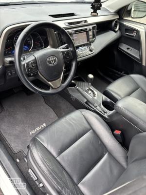 Balts Toyota RAV4 2013 Kauņa, ar dzinēja tilpumu 2.20 L un nobraukumu 240 tūkst. km par 12150 €, foto 9 vietnē AUTOMOTO.COM.LV