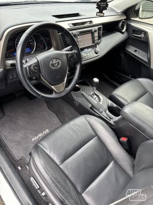 Balts Toyota RAV4 2013 Kauņa, ar dzinēja tilpumu 2.20 L un nobraukumu 240 tūkst. km par 12150 €, foto 10 vietnē AUTOMOTO.COM.LV
