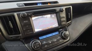 Balts Toyota RAV4 2013 Tallina, ar dzinēja tilpumu 2.20 L un nobraukumu 324 tūkst. km par 7390 €, foto 9 vietnē AUTOMOTO.COM.LV