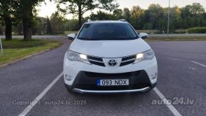 Balts Toyota RAV4 2013 Tallina, ar dzinēja tilpumu 2.20 L un nobraukumu 324 tūkst. km par 7390 €, foto 11 vietnē AUTOMOTO.COM.LV