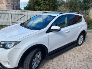 Balts Toyota RAV4 2013 Kuldīga, ar dzinēja tilpumu 2.00 L un nobraukumu 404 tūkst. km par 9900 €, foto  vietnē AUTOMOTO.COM.LV