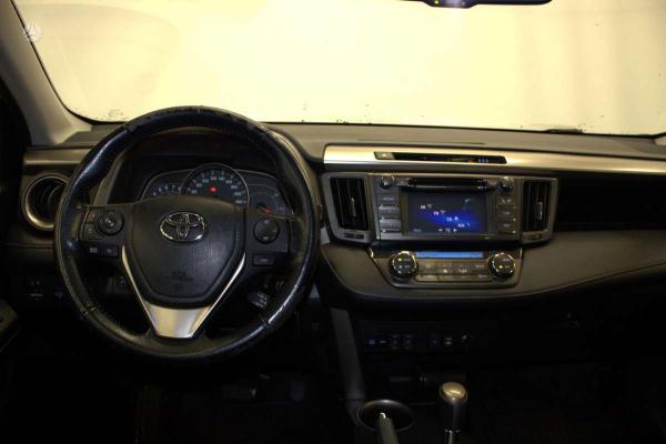 Balts Toyota RAV4 2014 Kauņa, ar dzinēja tilpumu 1.99 L un nobraukumu 157 tūkst. km par 12900 €, foto 8 vietnē AUTOMOTO.COM.LV