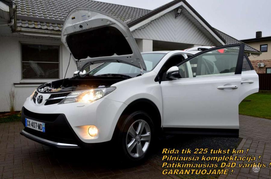 Balts Toyota RAV4 2014 Kauņa, ar dzinēja tilpumu 2.00 L un nobraukumu 225 tūkst. km par 11350 €, foto 1 vietnē AUTOMOTO.COM.LV