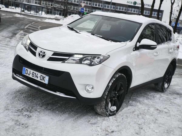 Balts Toyota RAV4 2014 Klaipėda, ar dzinēja tilpumu 0.00 L un nobraukumu 250 tūkst. km par 11999 €, foto 1 vietnē AUTOMOTO.COM.LV