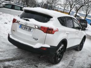 White Toyota RAV4 2014 in Klaipeda, with an engine capacity of 0.00 L and mileage of 250 thousand km for 11999 €, photo 3 on AUTOMOTO.COM.LV