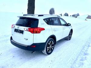 Balts Toyota RAV4 2014 Kauņa, ar dzinēja tilpumu 2.20 L un nobraukumu 241 tūkst. km par 12200 €, foto 8 vietnē AUTOMOTO.COM.LV